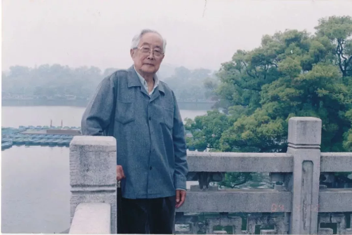 Master caricatures on display| Until April 28_EYESHENZHEN