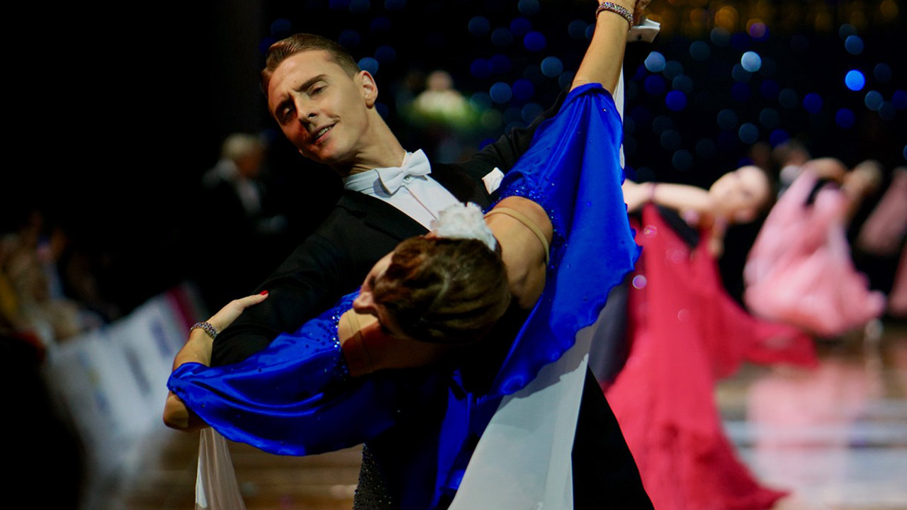 Dance Month opens with world-class contest_EYESHENZHEN