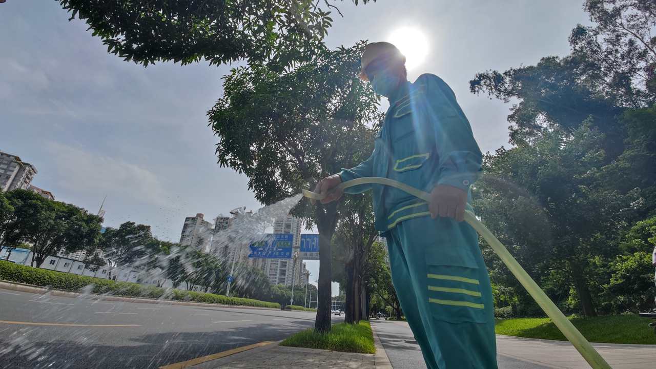 Sanfu, China's dog days, starts_EYESHENZHEN