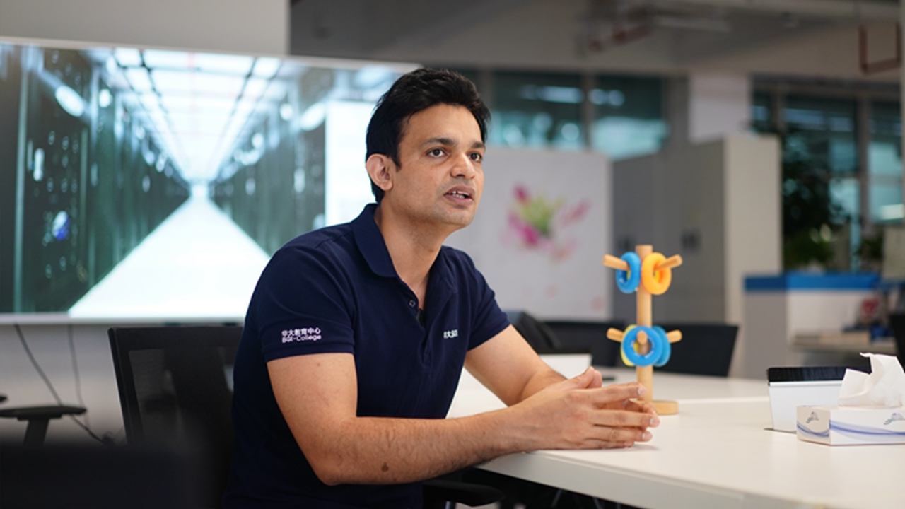 BGI scientist praises SZ as a well-balanced city_EYESHENZHEN