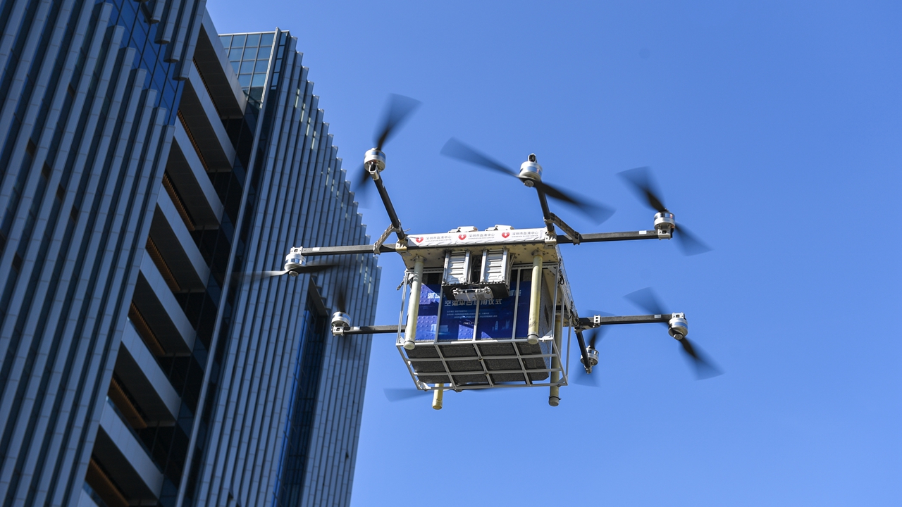 Airborne blood delivery service launched_EYESHENZHEN