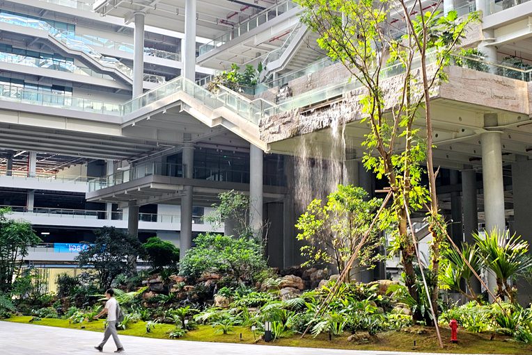 Behind BGI: Tech decreasing gene sequencing costs_EYESHENZHEN