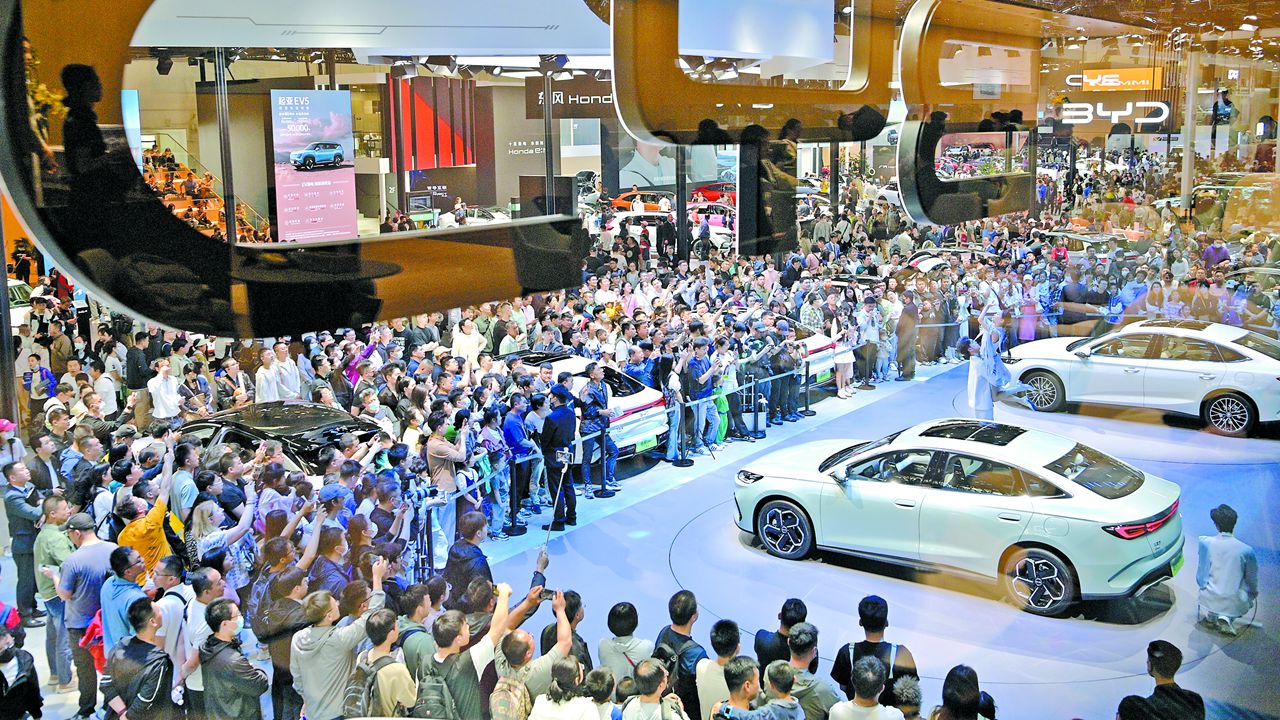 BYD's Uzbekistan facility begins mass production_EYESHENZHEN