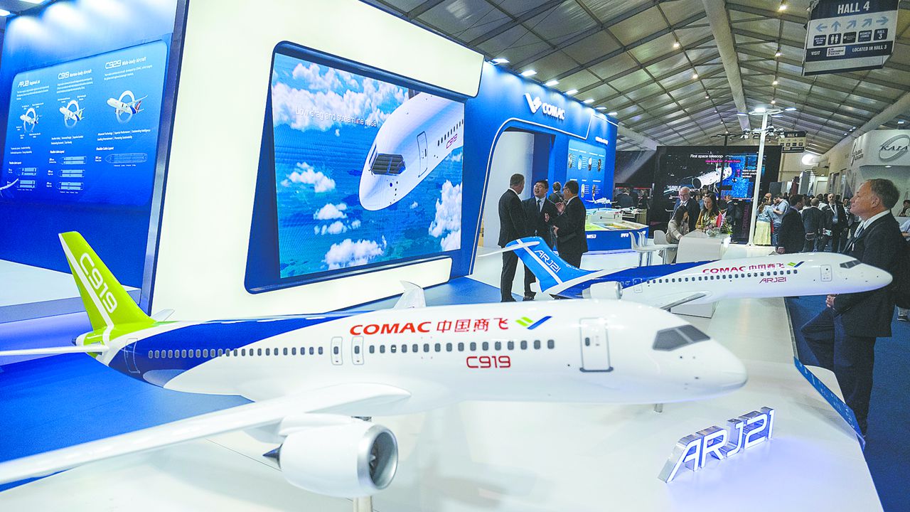 Private carrier to get first C919 in Q4_EYESHENZHEN